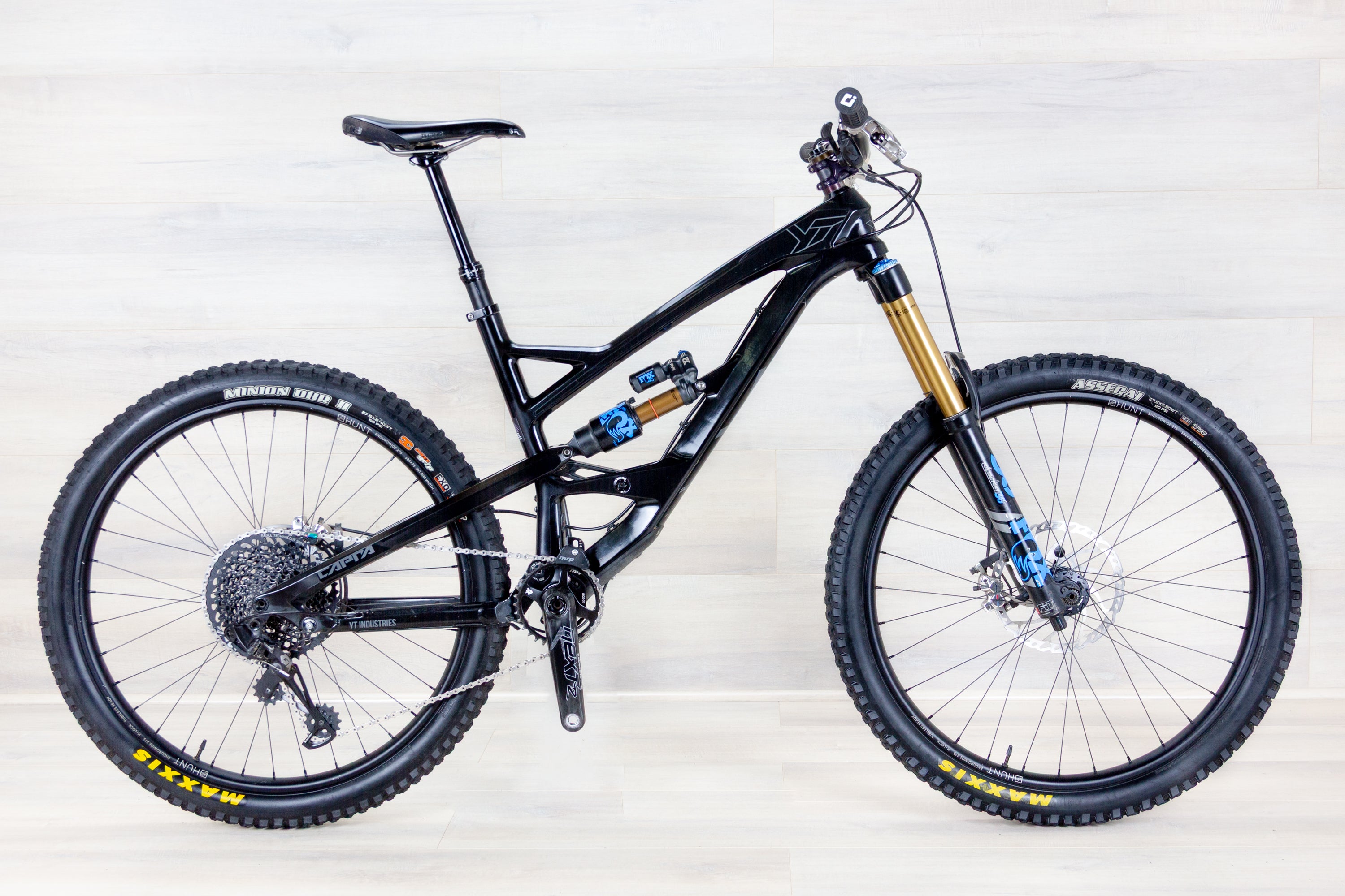 YT Capra Pro Race - 2018, Medium – Lebel Bicycles